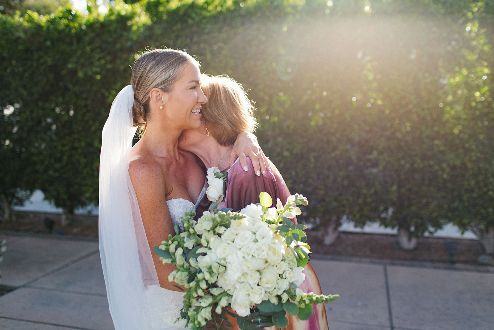 When to Book Your Wedding Photographer in Ontario